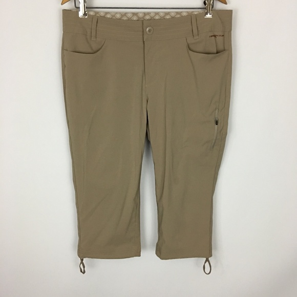 ZeroXposur | Pants & Jumpsuits | Zeroxposur Outdoor Beige Khaki Capri ...